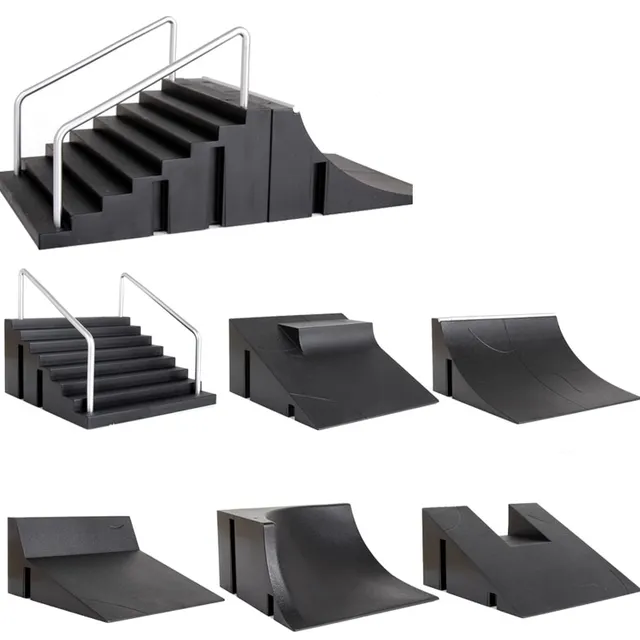 Mini skate ramp · UZO