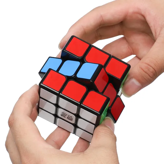 Professional rubik's cube · UZO