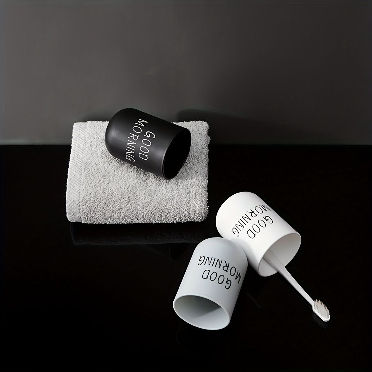 Plastic gargle cup for children · UZO